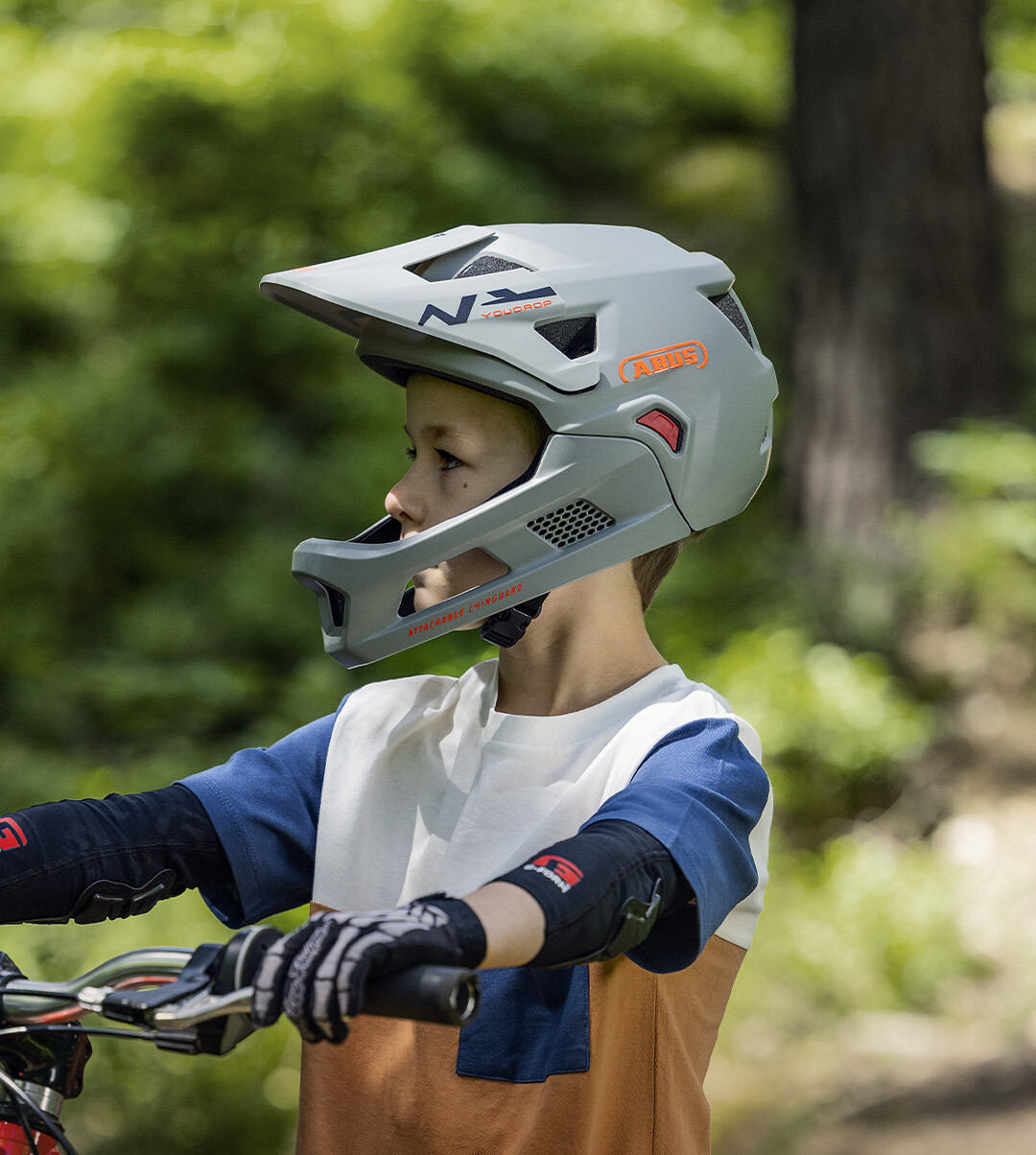 YouDrop FF chalk grey S | ABUS CZECH s.r.o.